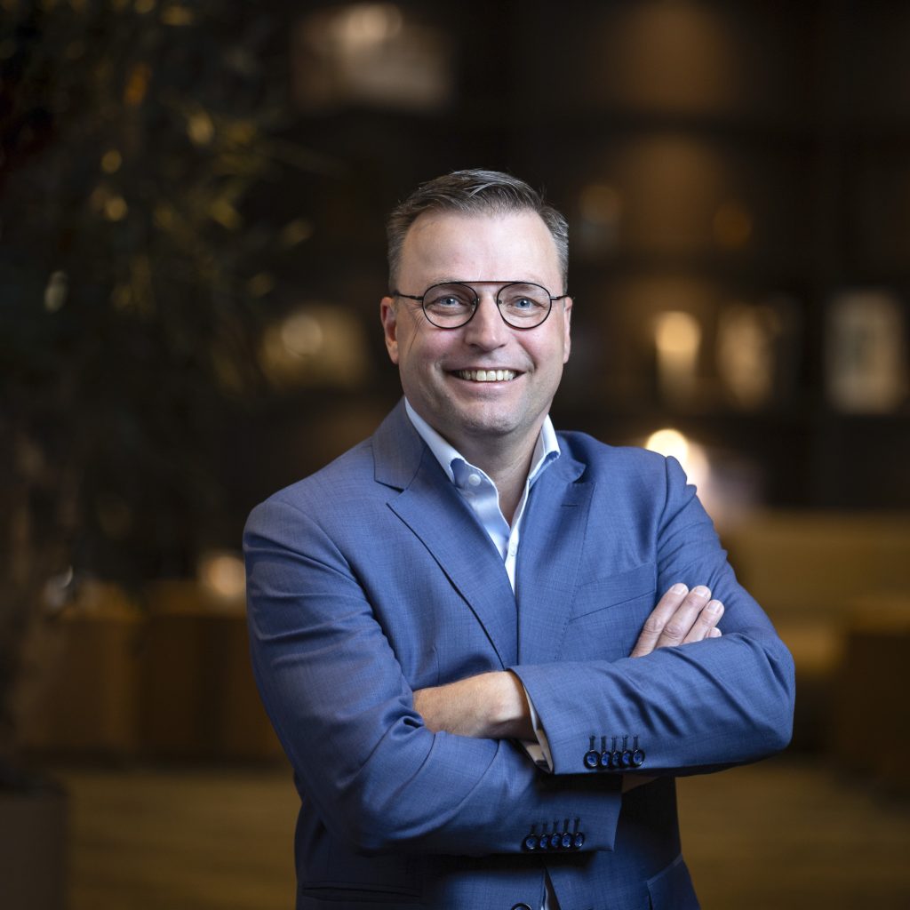 Wim van der Es - ZEEWOLDE
