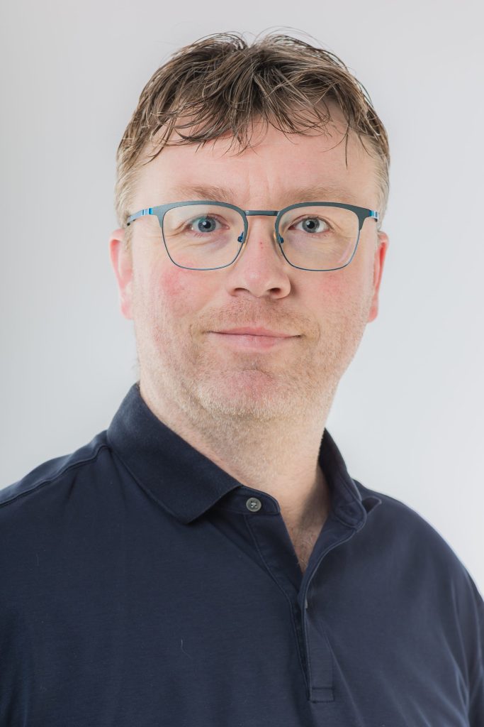 Frank van Rooijen - MONTFOORT